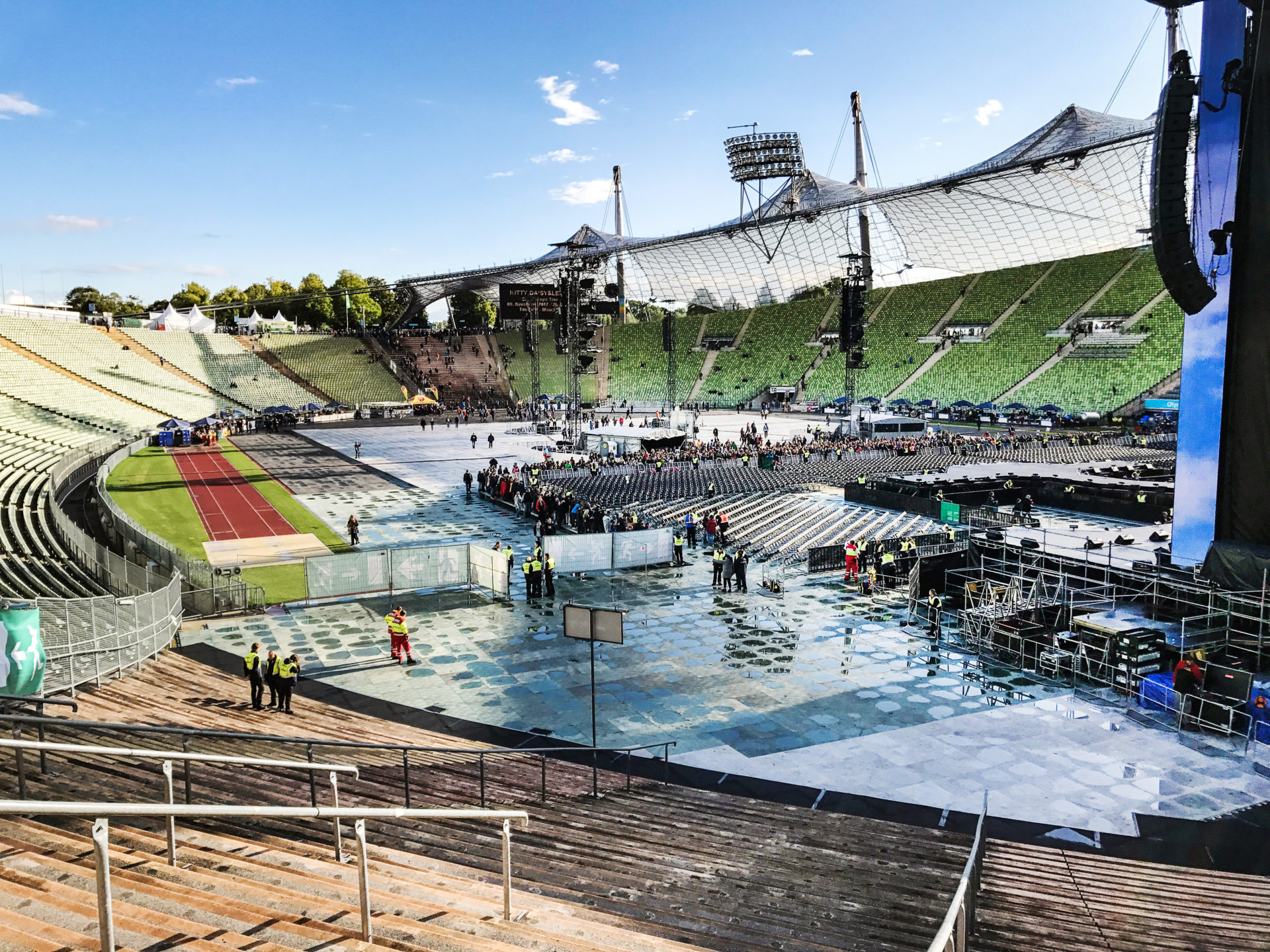 Distinctive Benefits of Using Event Flooring for Events - eps.net