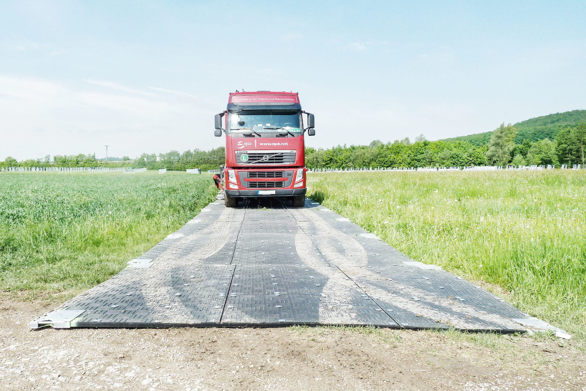 Ground protection mats in Los Angeles for Maximum Soil Protection
