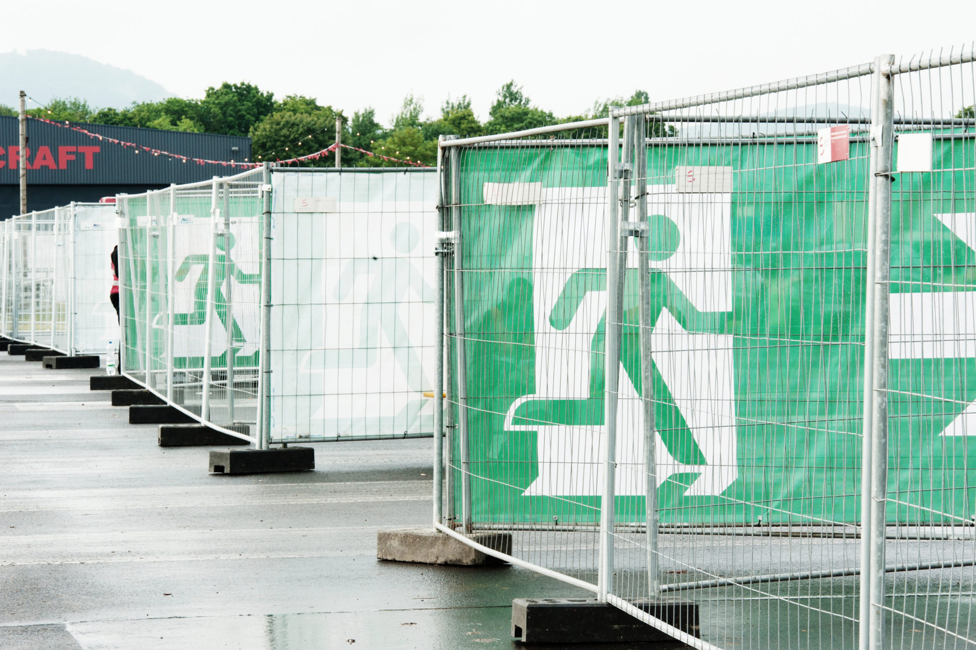 Temporary Privacy Fence: Importance | Benefits | Applications - EPS