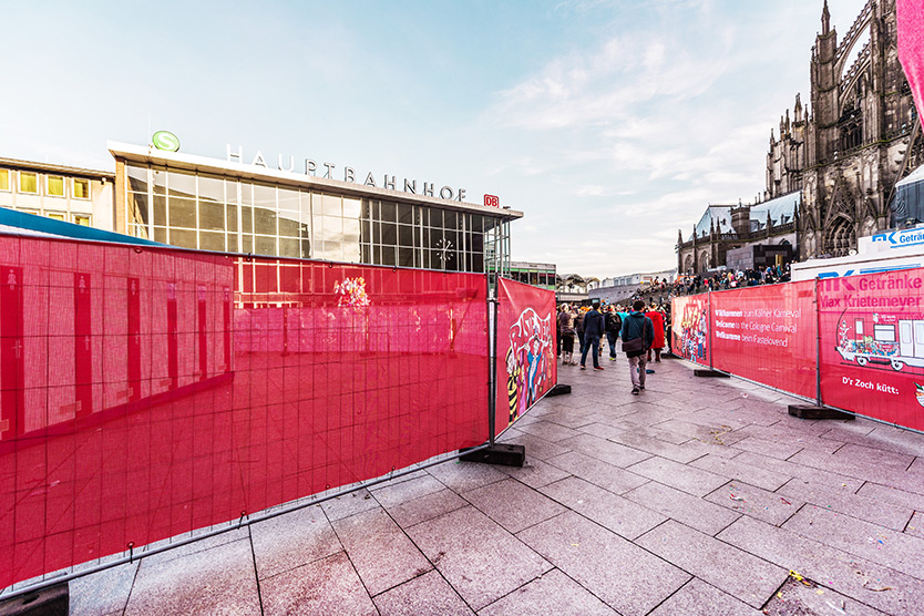 Temporary Privacy Fence: Importance | Benefits | Applications - EPS