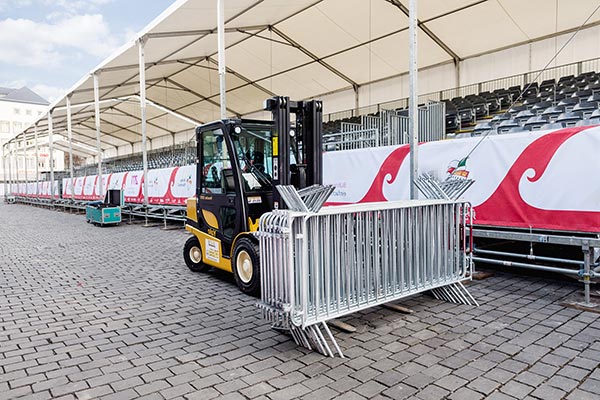 Absperrungen für Veranstaltungen | Stabile Wegeführung | eps.net