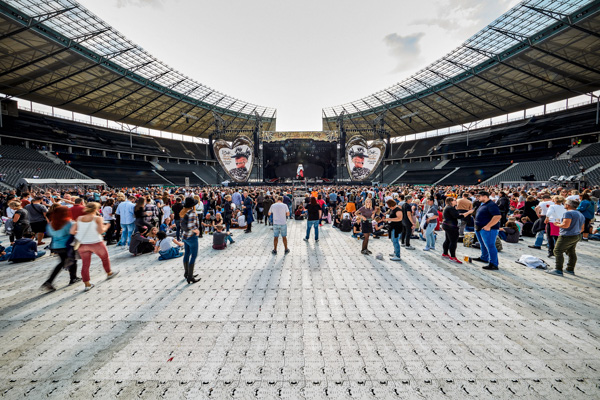 Crowd Safety for Concerts | Short waiting time, no crowds | eps .net