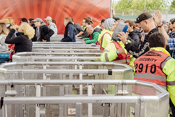 Line-Up Gates | Ingresso sicuro all’area dell’evento | eps.net
